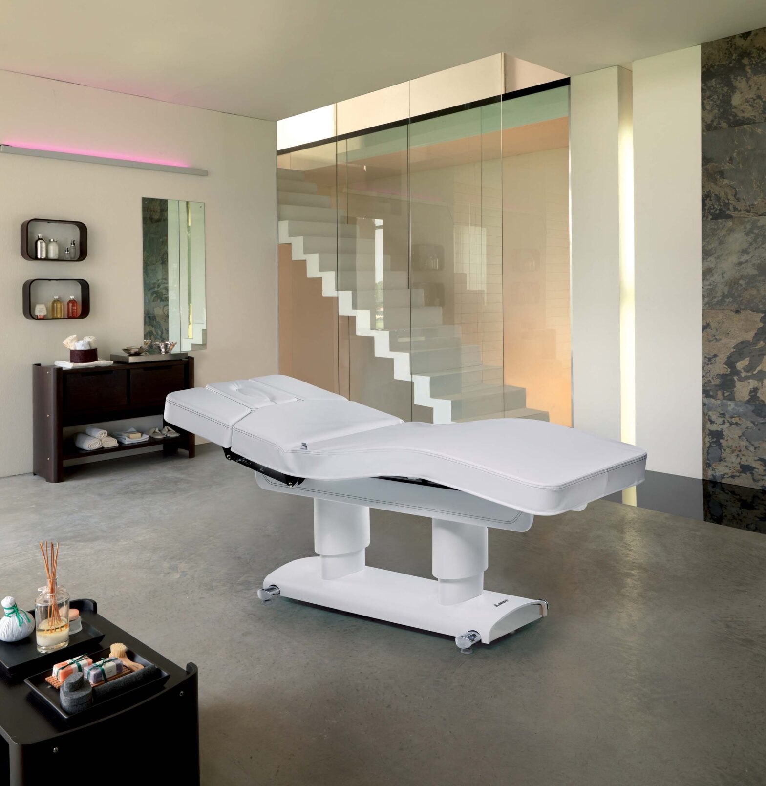 Spa massage tables & Esthetician beds | Lemispa EN