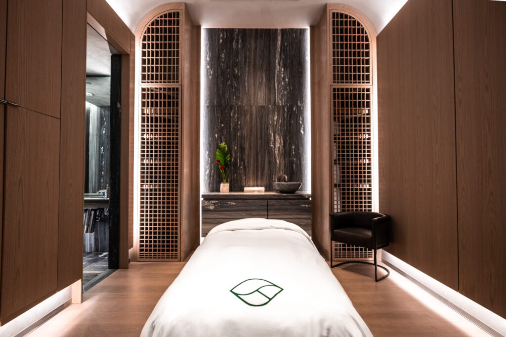 How to Choose the Best Massage Bed| Lemispa EN